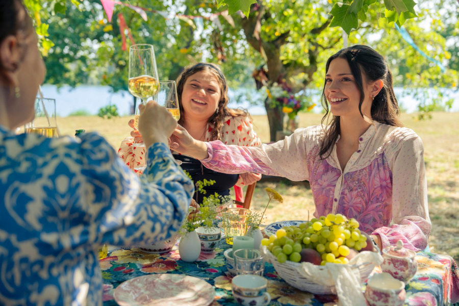 Harriet Herbig-Matten und Runa Greiner über "Maxton Hall"